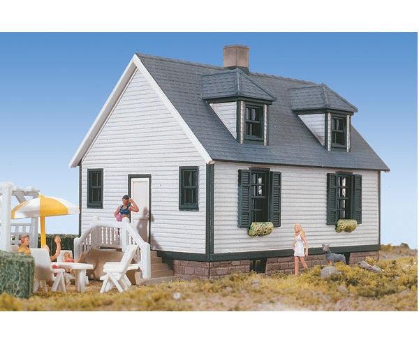 Walthers 933-3657 Cornerstone HO Scale Lake Forest Cottage w/Accessori ...